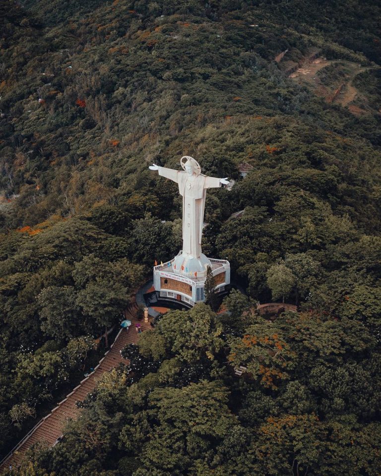 Hướng dẫn cách đi lên tượng Chúa dang tay ở Vũng Tàu - Vntrip.vn