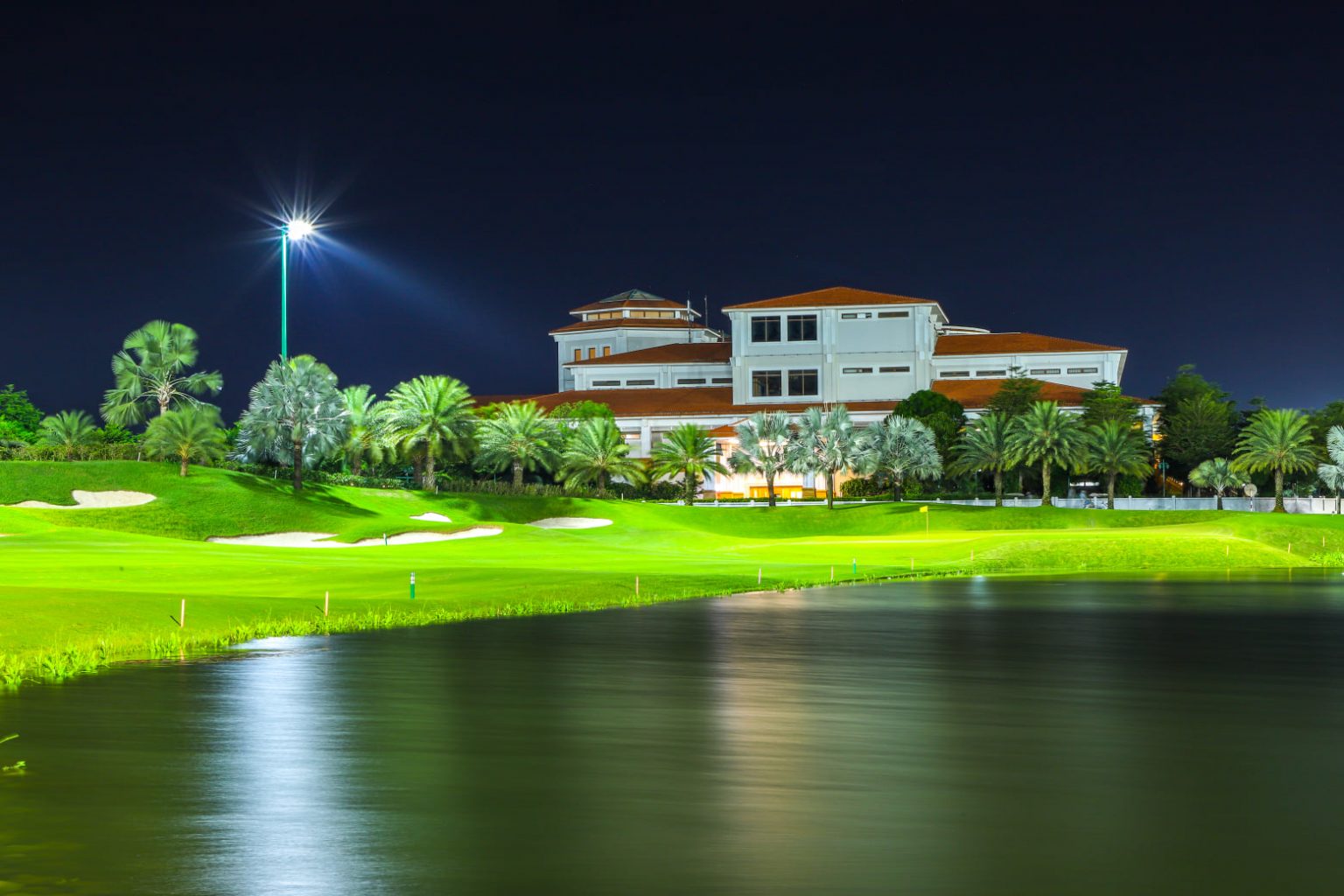 Thông tin hữu ích về Sân Golf Tân Sơn Nhất - Vntrip.vn